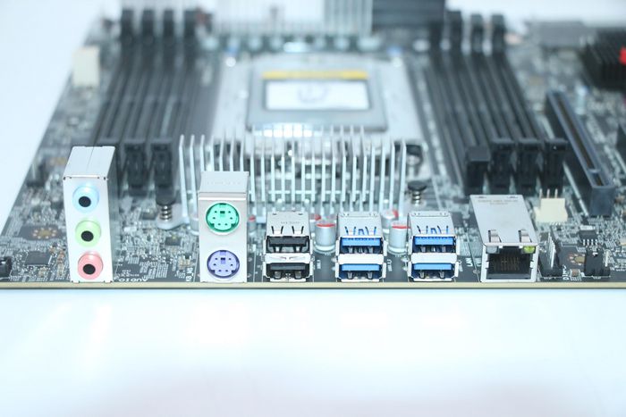 5B20X58762, Lenovo Motherboard for ThinkStation P620, supports AMD ...