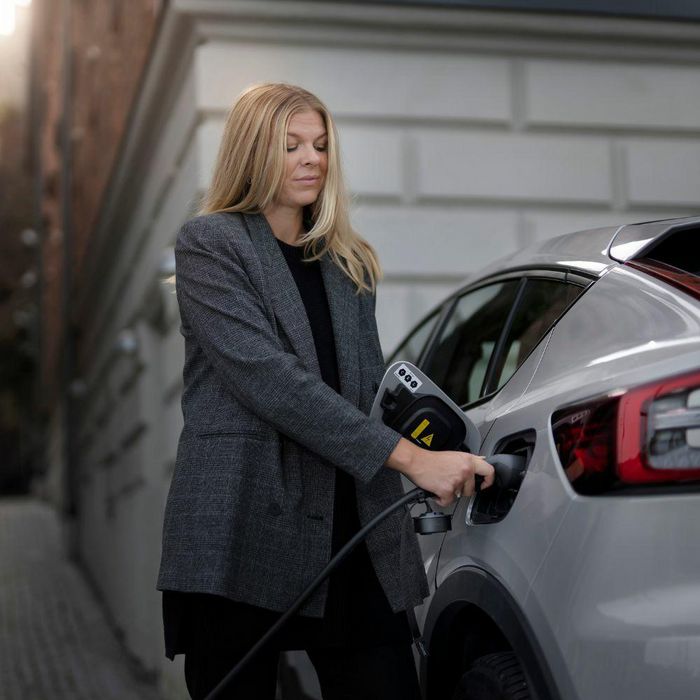 500910, DEFA eConnect Black M3T2 3P 32A 5M 22 kW | EET