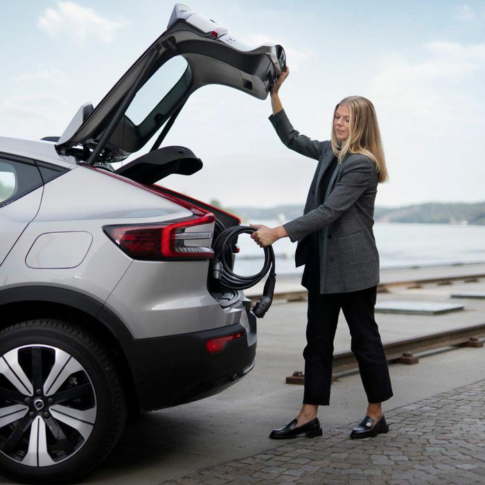 500910, DEFA eConnect Black M3T2 3P 32A 5M 22 kW | EET